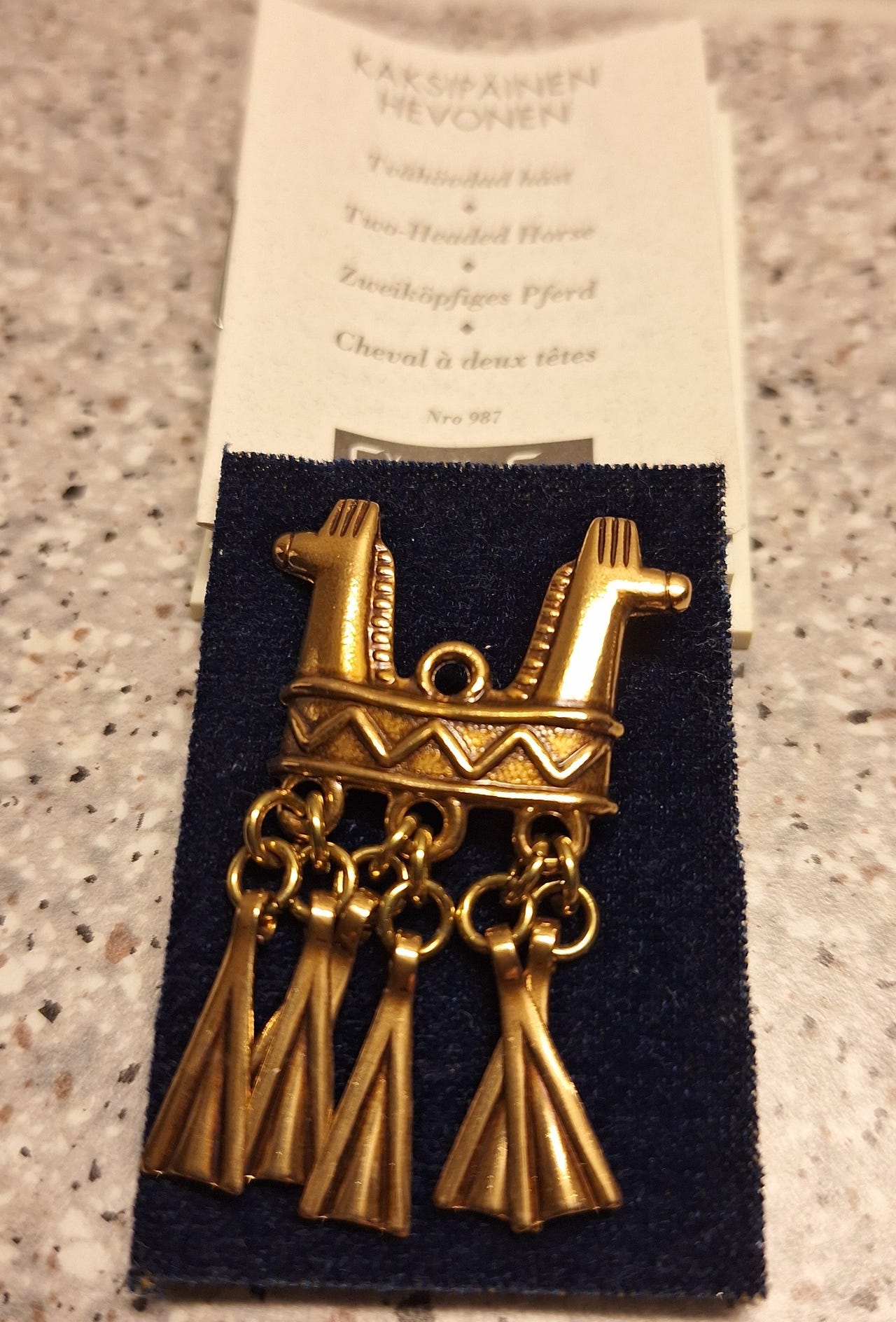 Kalevala Koru, Kaksipäinen hevonen rintaneula | Tori