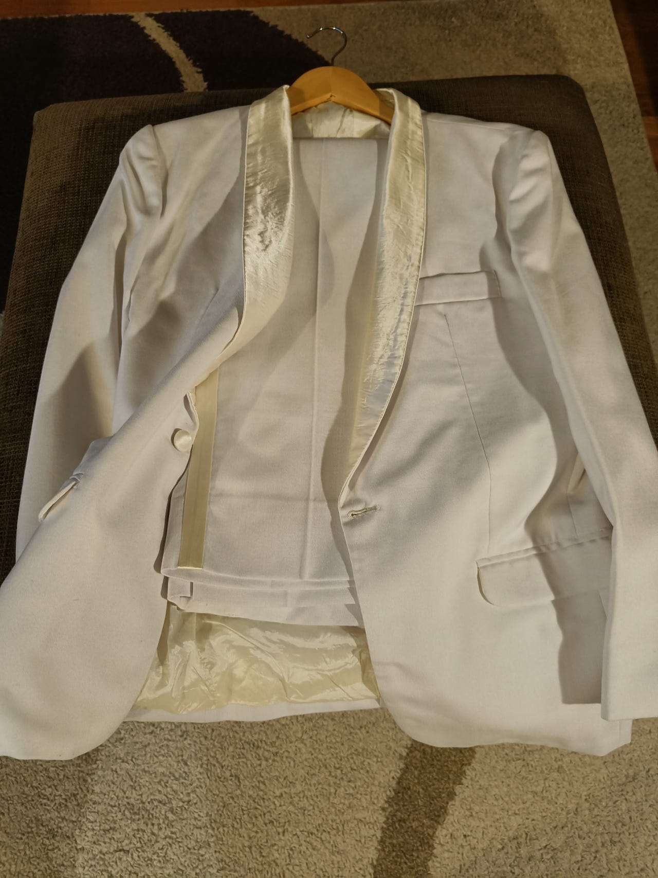 Valkoinen smokki | Tori