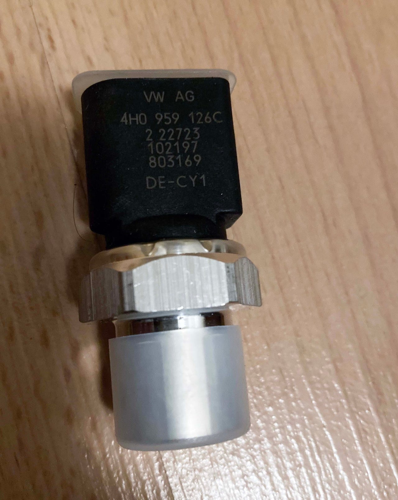 VW Audi Skoda Seat ilmastoinnin paineanturi ( + kaasu? ) | Tori