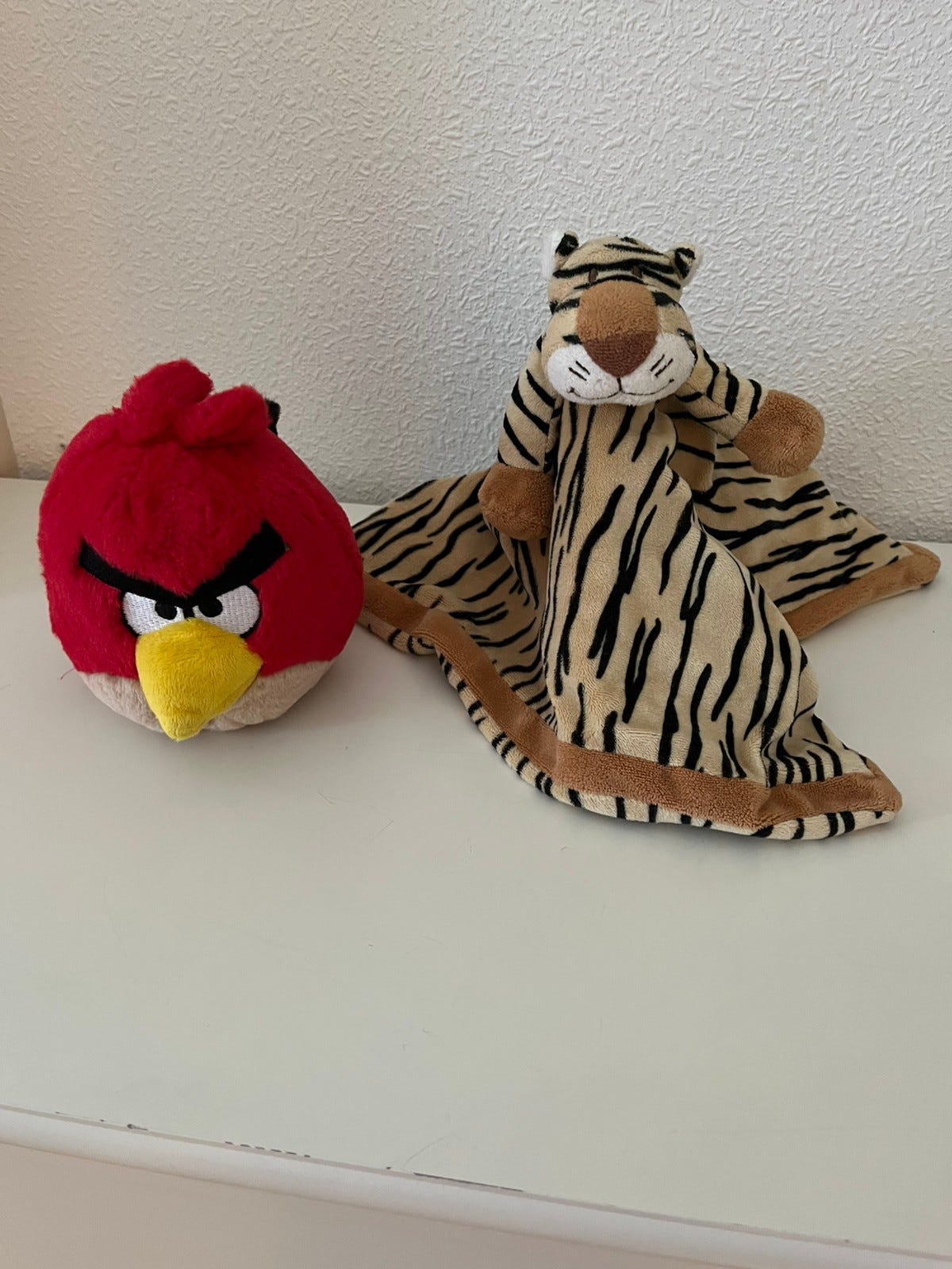 Angry birds lintu ja Teddykompaniet unilelu tiikeri | Tori
