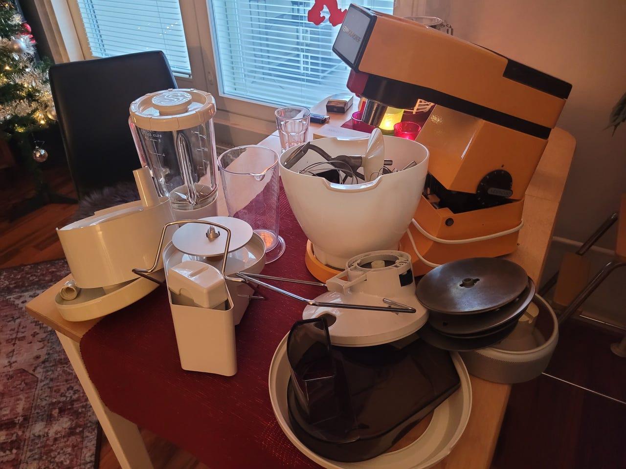 Kenwood chef a901 -70 luvunsekoitin | Tori