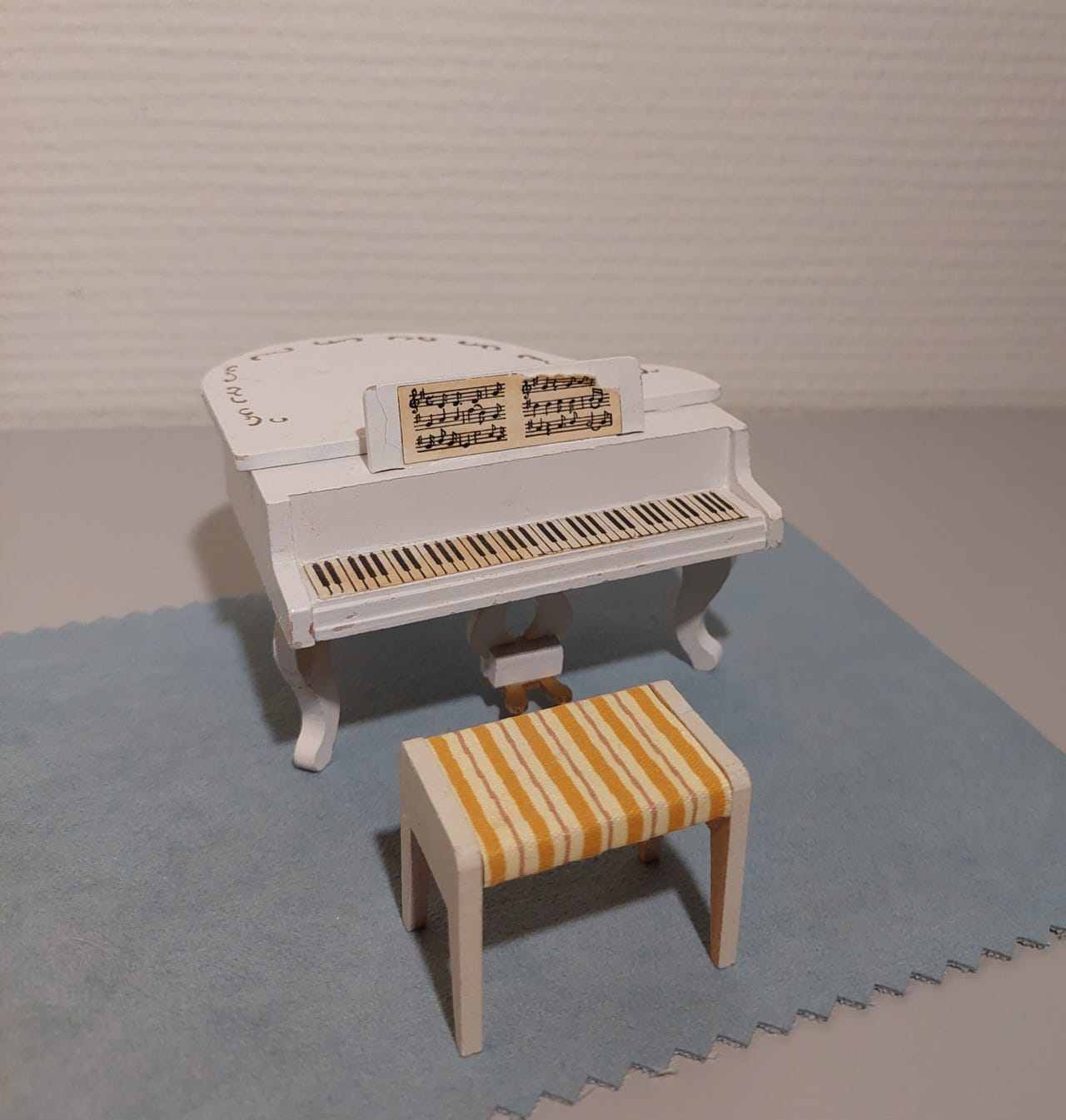 Lundby nukkekodin flyygeli | Tori