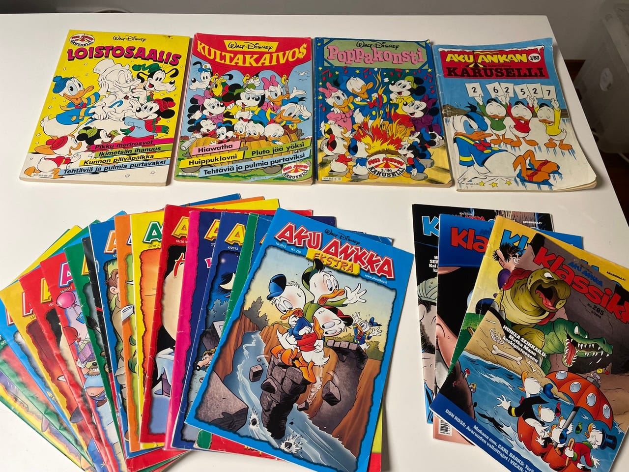 245 kpl Aku Ankkoja ja Roope-setiä | Tori