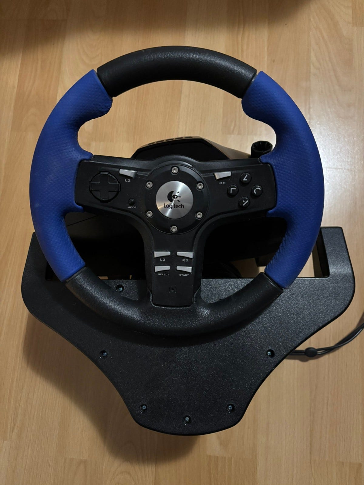 Ratti ja polkimet, Logitech Driving Force | Tori