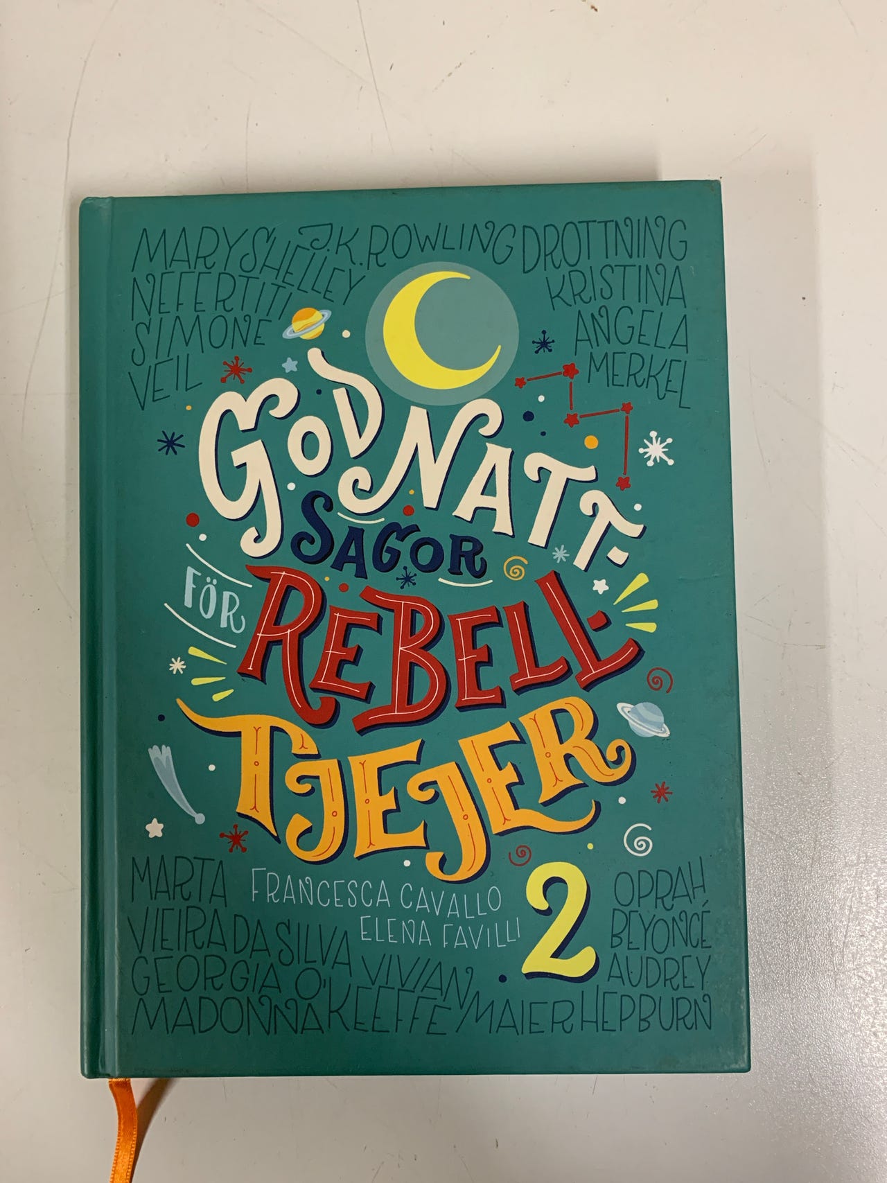 Godnatt sagor för rebelltjejer 2 | Tori