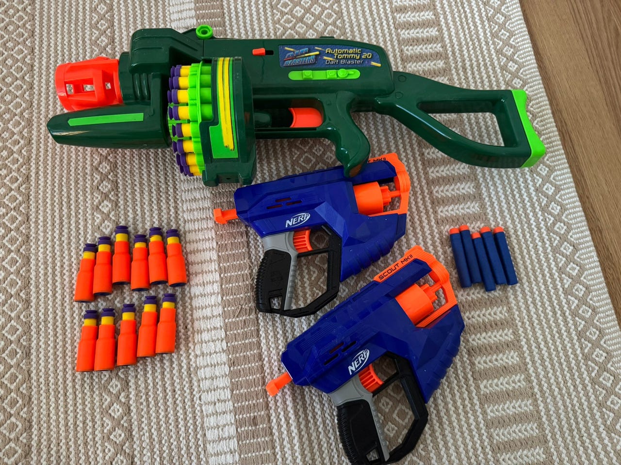 Leikkipyssy setti nerf ja airblasters | Tori