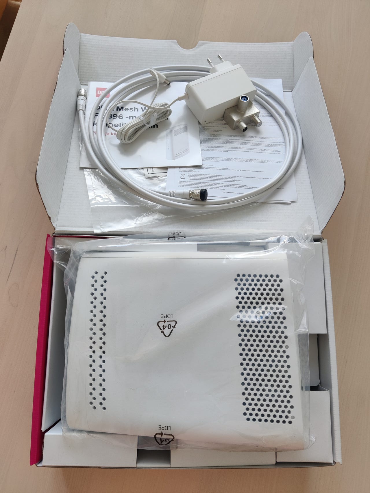 DNA Mesh Wifi F-3896 modeemi | Tori