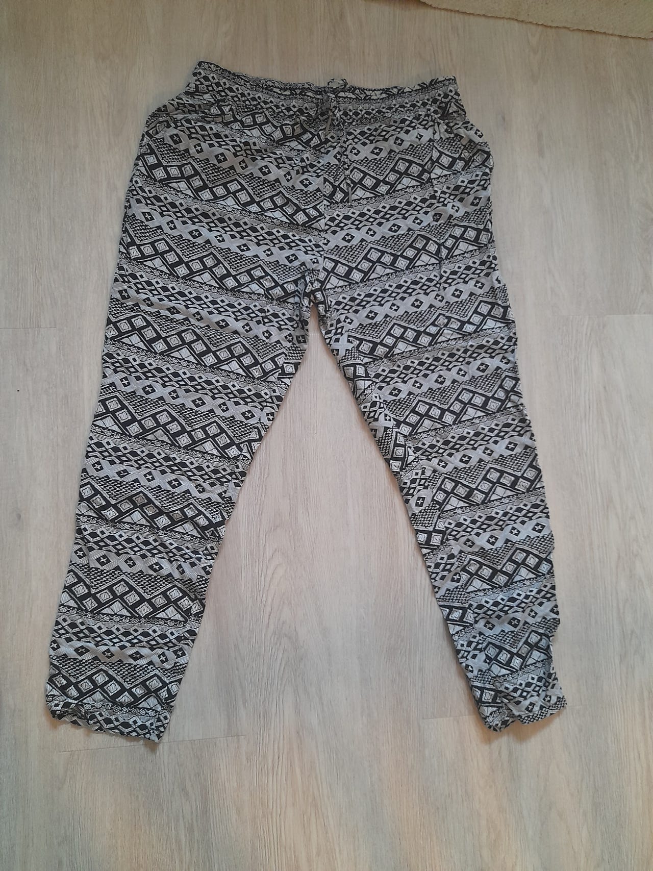 Kesähousut only koko 40 | Tori