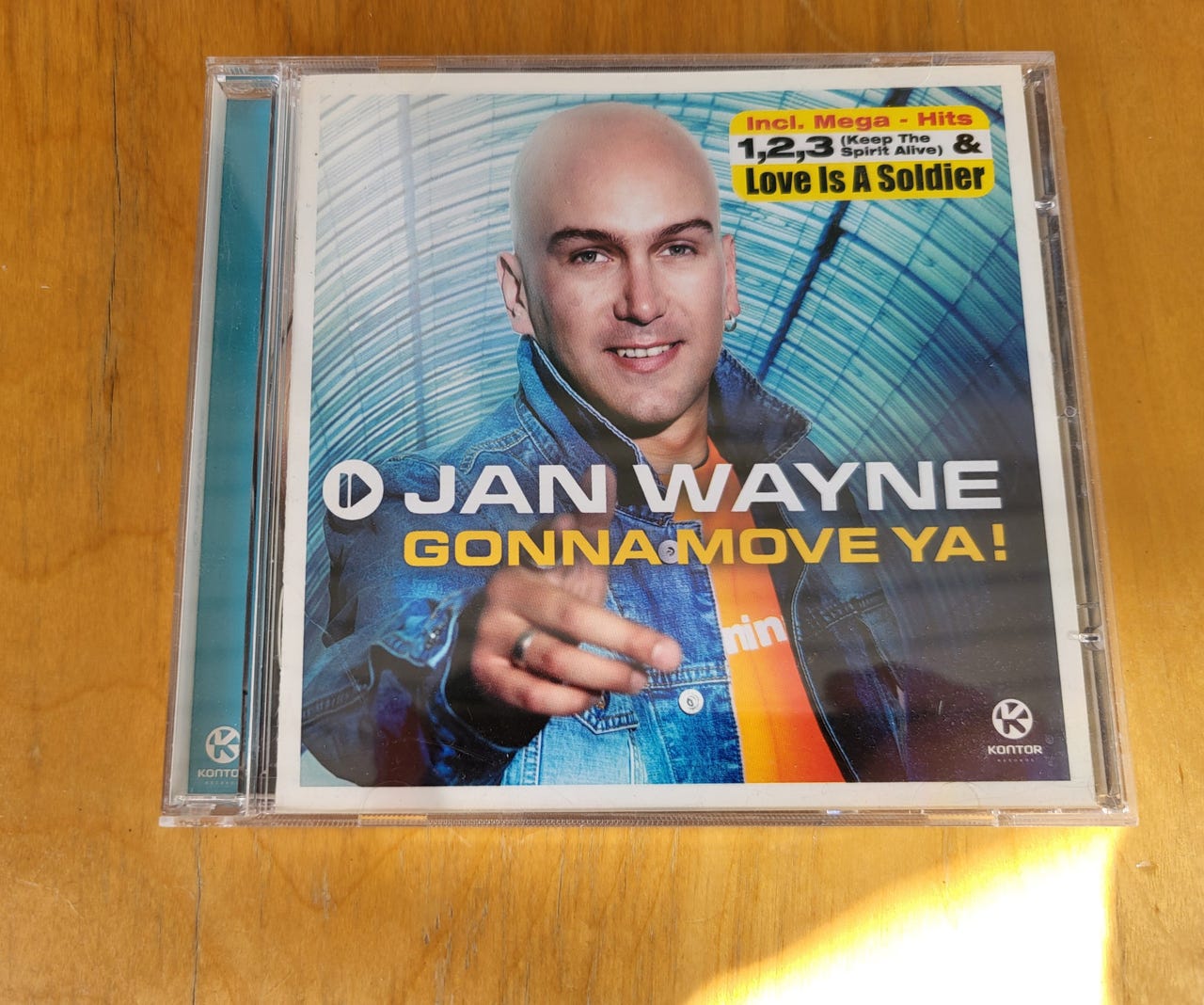 Jan Wayne - Gonna Move Ya! (CD-levy) | Tori