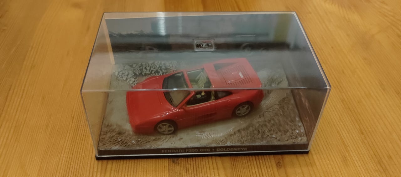 007 Golden Eye: Ferrari F355 GTS | Tori