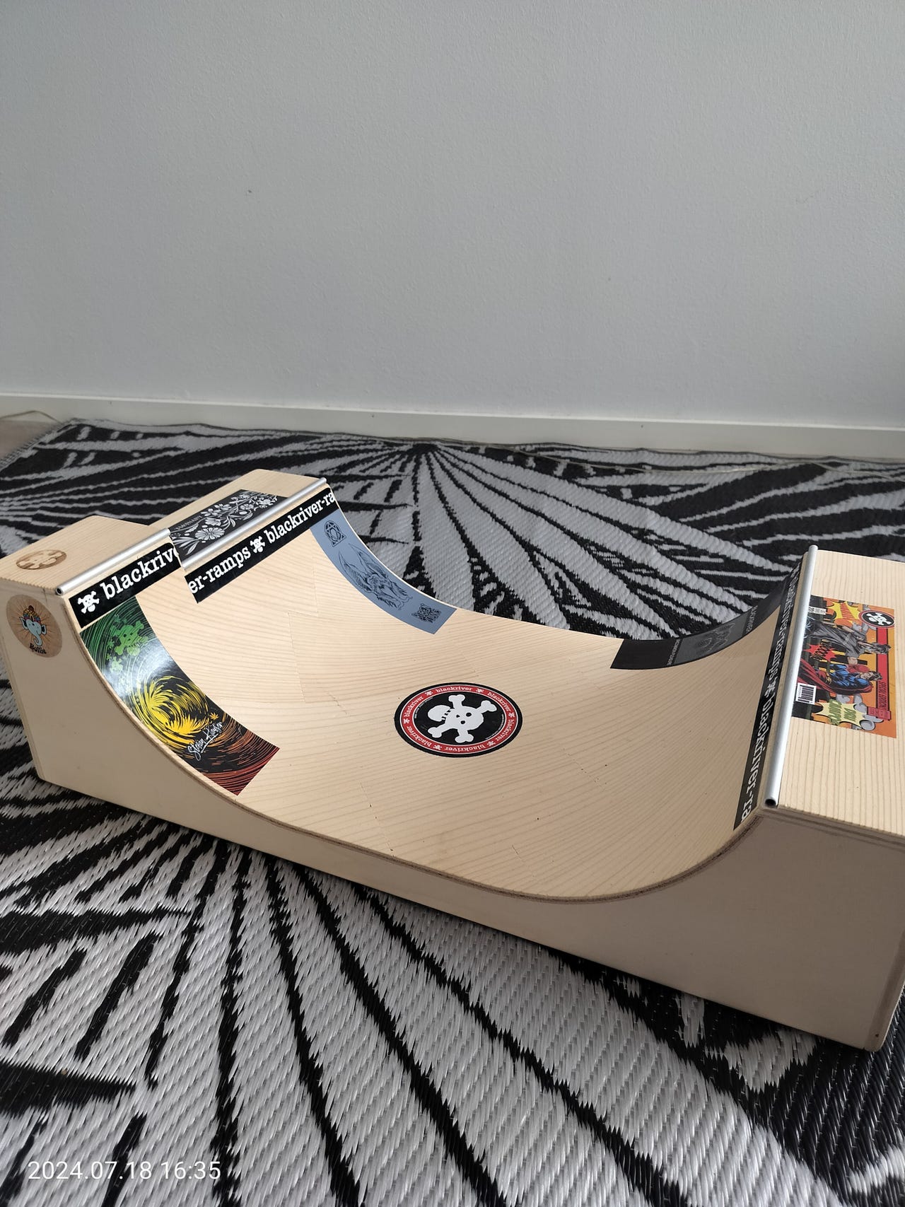 Blackriver fingerskate ramp | Tori