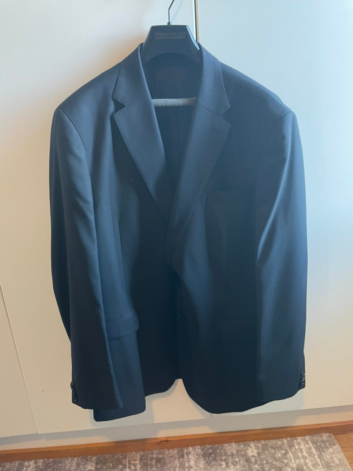 These glory days - miesten puvuntakki ja housut. | Tori