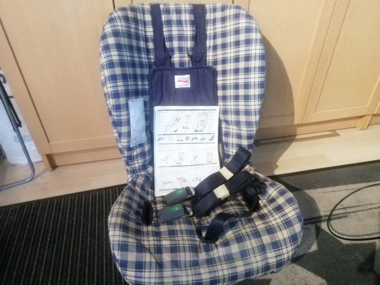 Lasten turvaistuin autoon | Tori