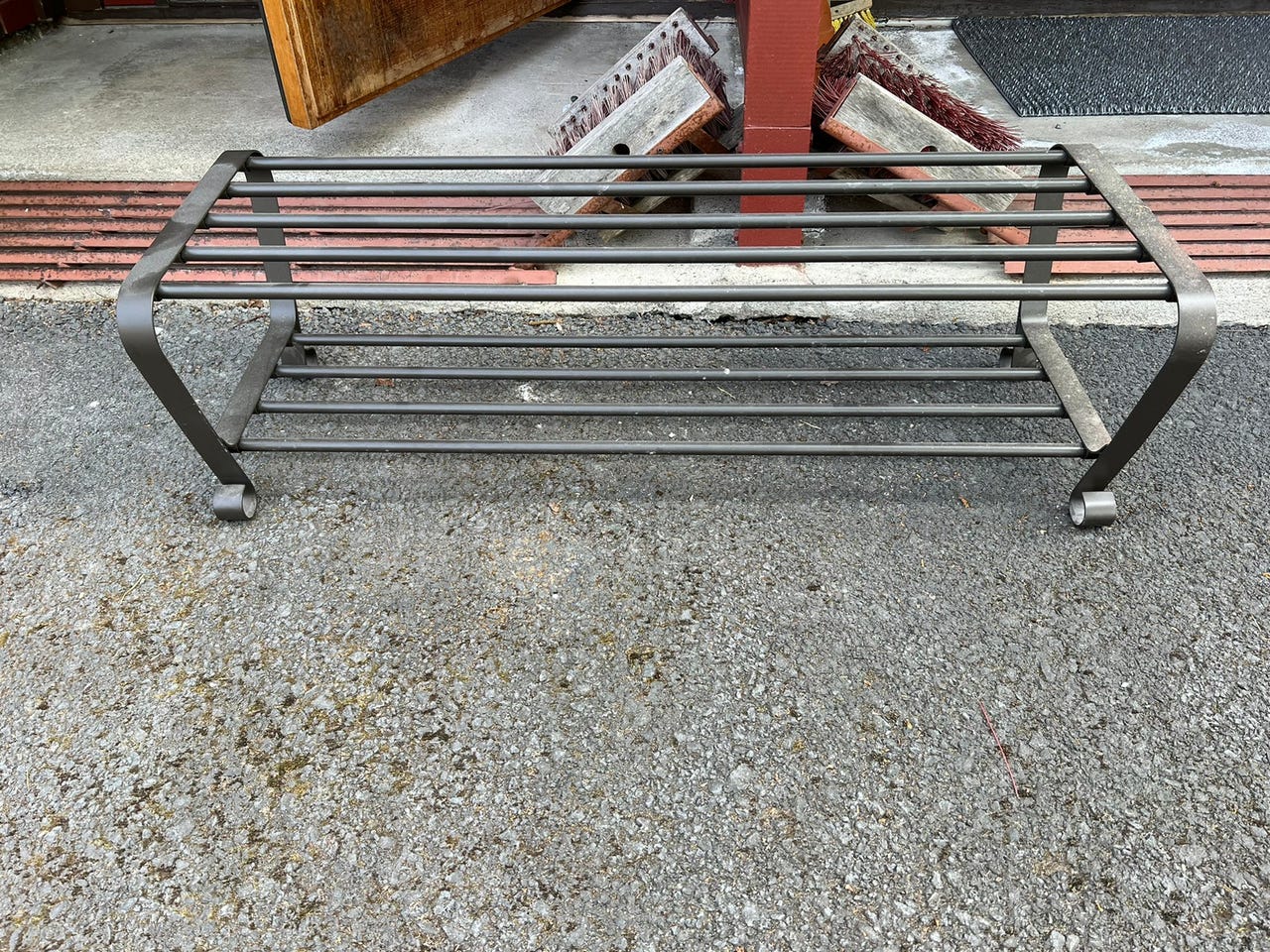 Metallinen kenkäteline | Tori