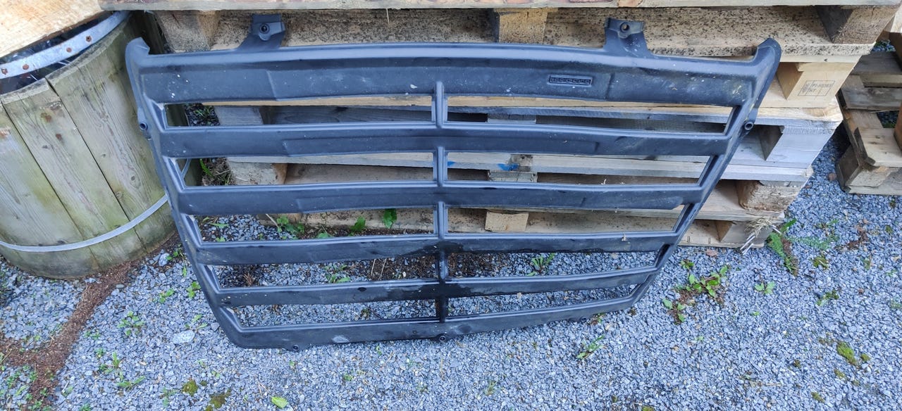 Ford Escort mk3 takalasin ritilä ja spoileri | Tori