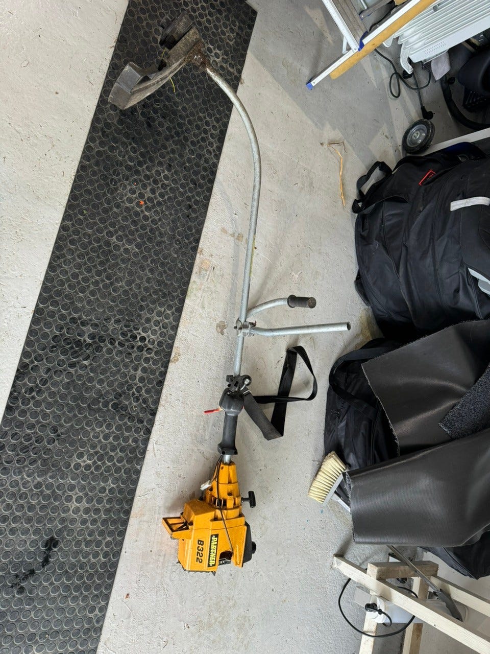 Partner B322 polttomoottori trimmeri | Tori