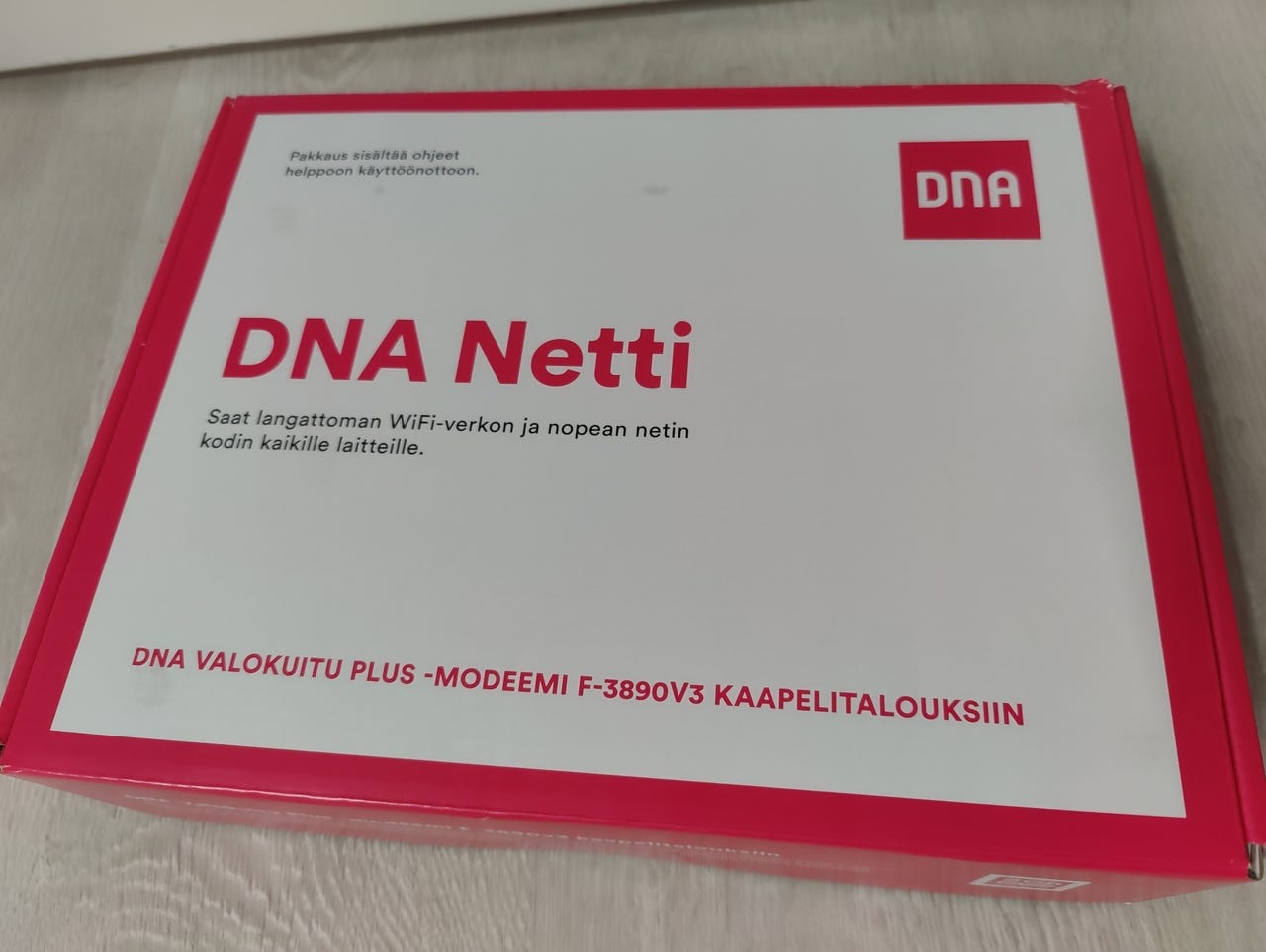 DNA Netti Valokuitu Plus -modeemi kaapelitalouksiin | Tori
