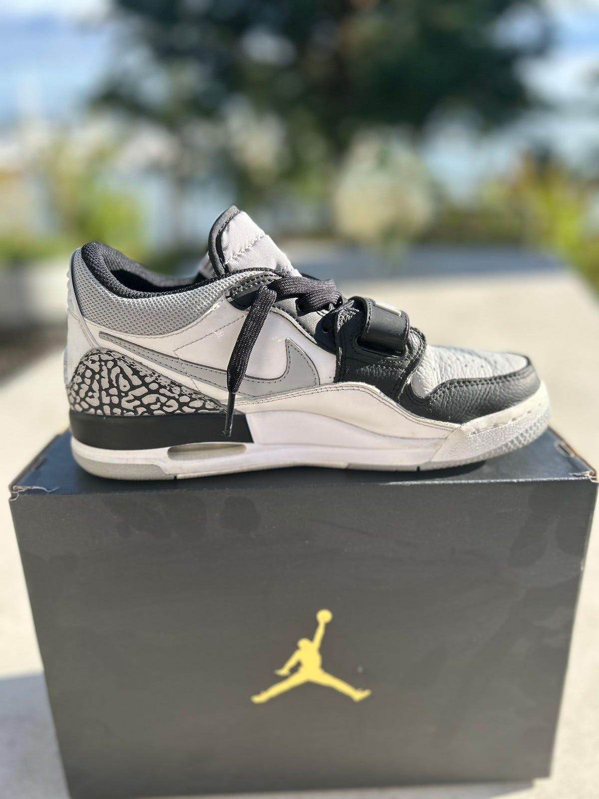 Melkein uudet Air Jordan Legacy 312 Low lenkkarit | Tori