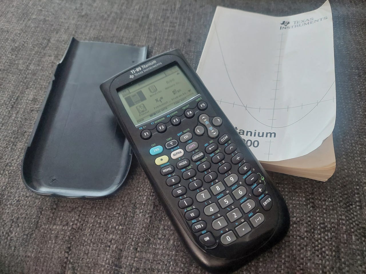 Texas instruments Ti-89 graafinen laskin | Tori