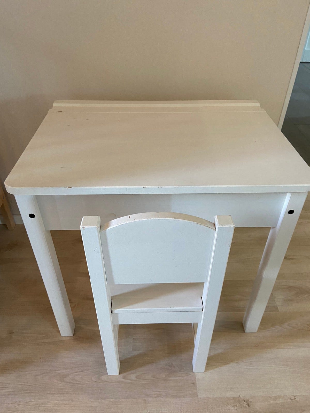 Myydään lasten ikea sundvik pulpetti + tuoli | Tori