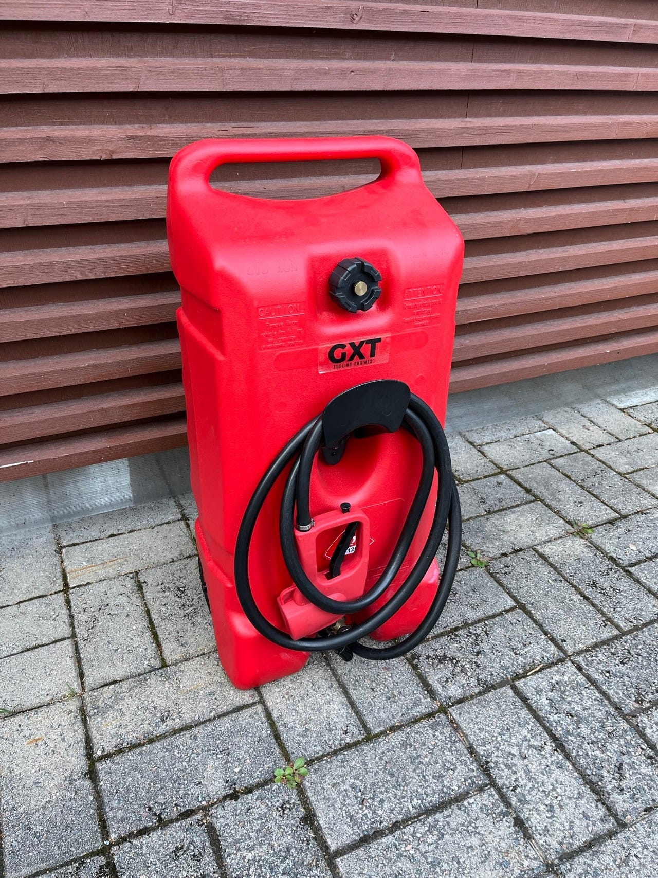 GXT bensa- ja dieselsäiliö/kuljetuskärry 53L | Tori