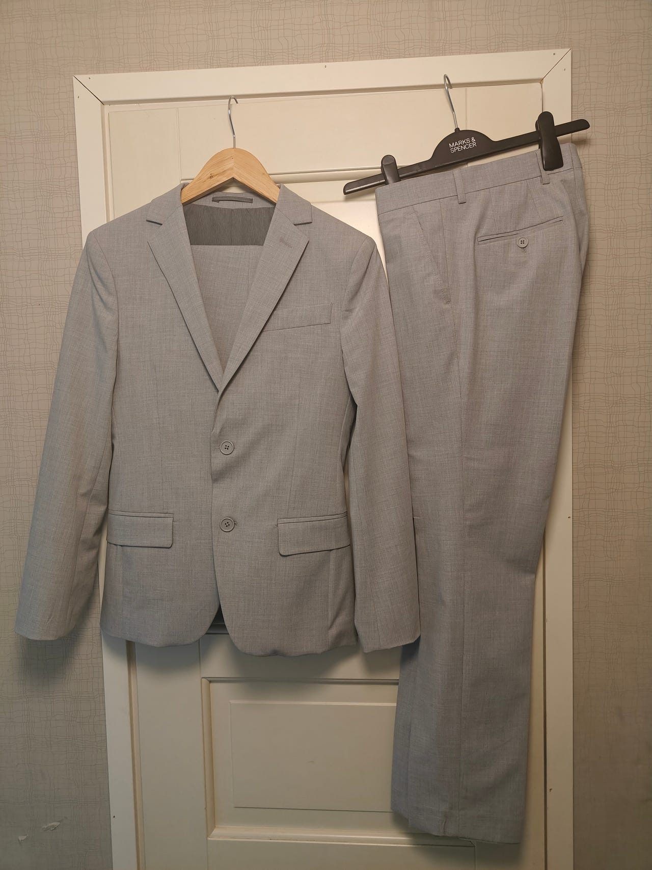 Miesten harmaa slim fit puku (Dressmann) koko 42 | Tori