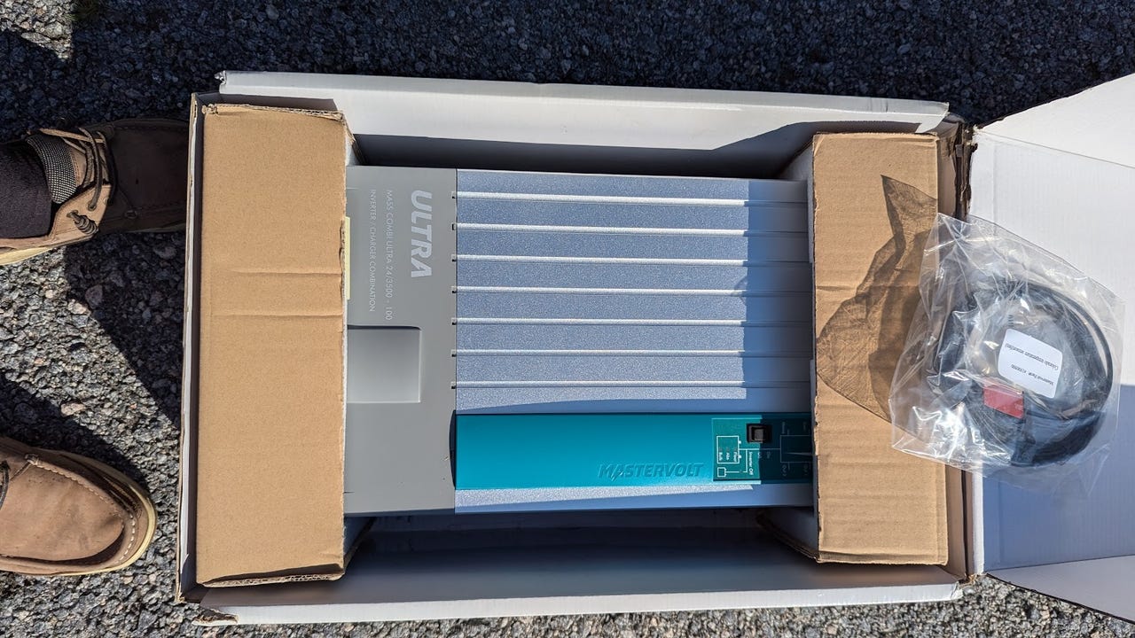 Mastervolt Mass Combi Ultra 24/3500 - 100 230V invertterilaturi | Tori