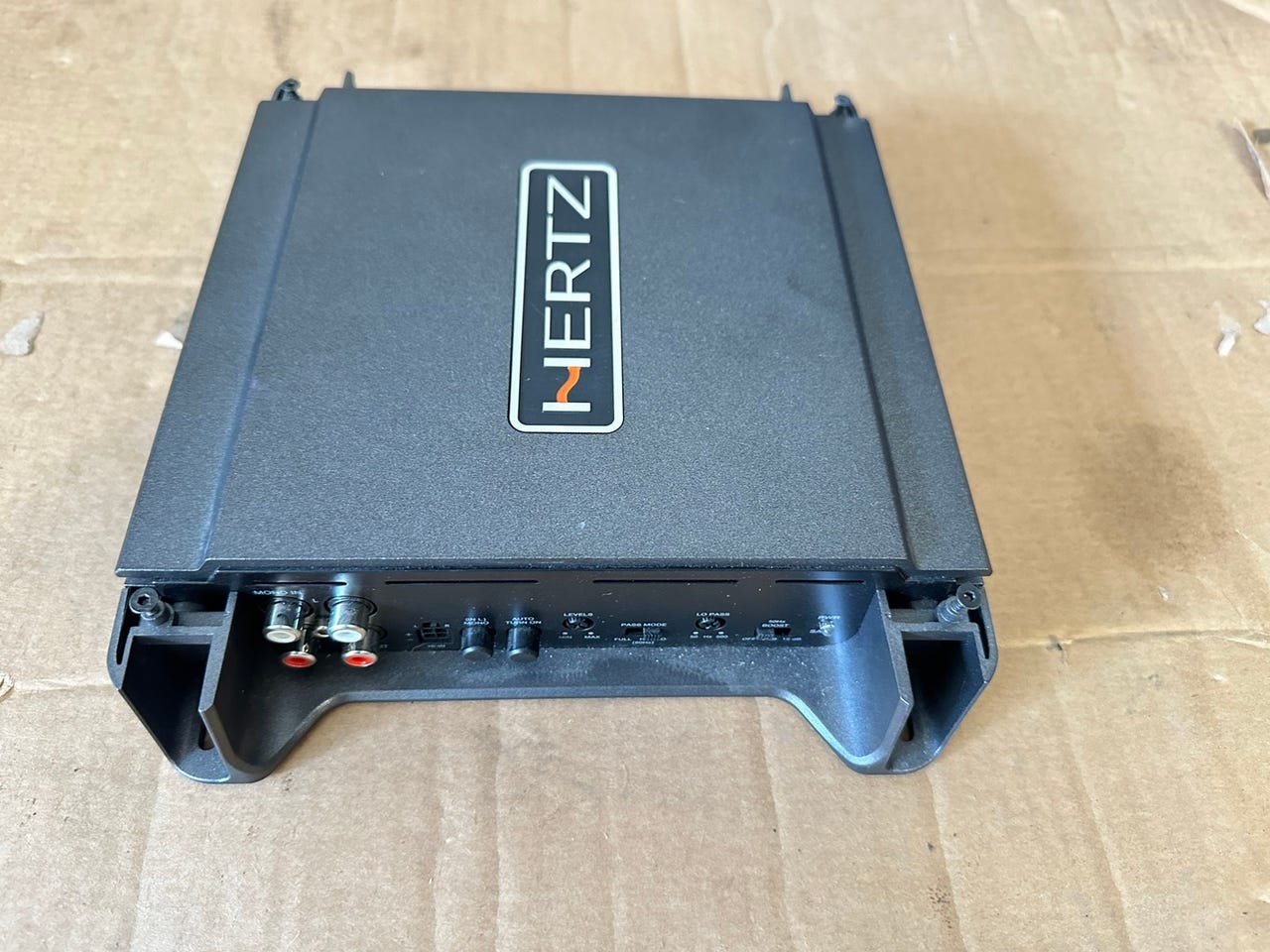 Hertz hcp2 vahvistin | Tori