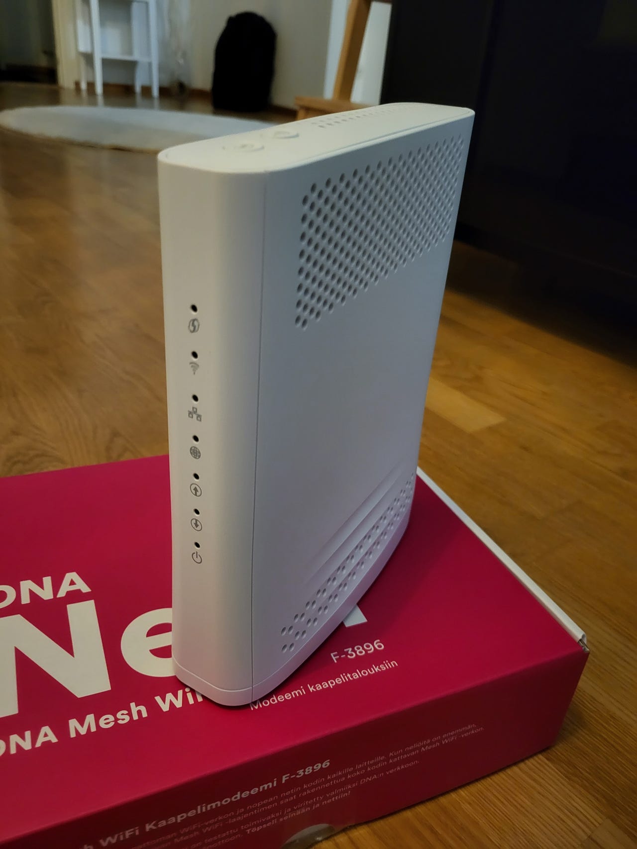 DNA Mesh WiFi F-3896 -kaapelimodeemi | Tori