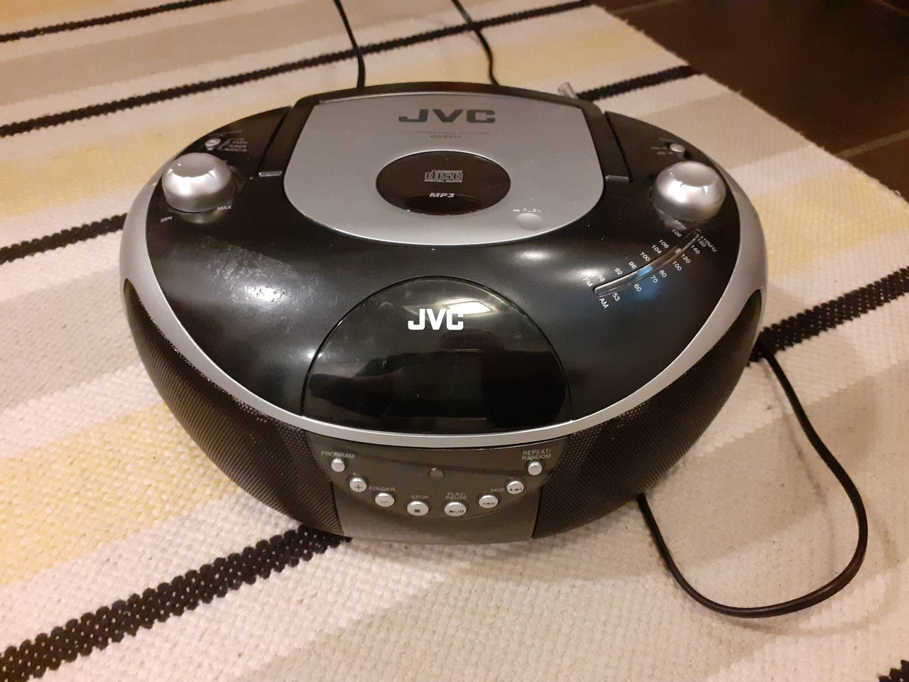 Jvc cd soitin | Tori