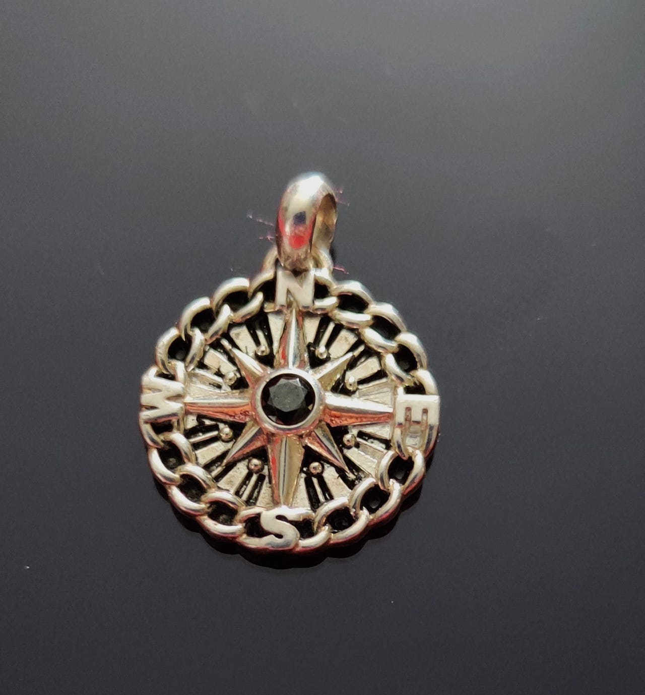 Hopeariipus Kompassi mustalla kivellä 925 hopea ALE!! | Tori