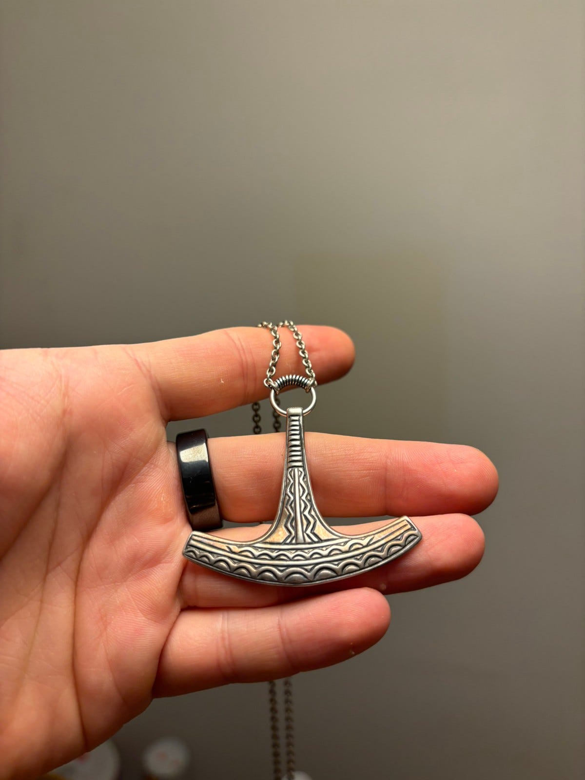 Hopeinen Kalevala-riipus ja kaulakoru | Tori