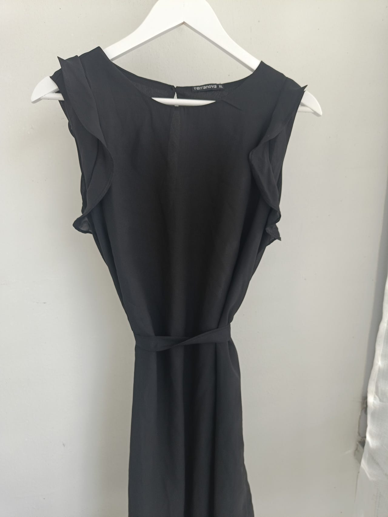 Musta mekko, pieni XL | Tori