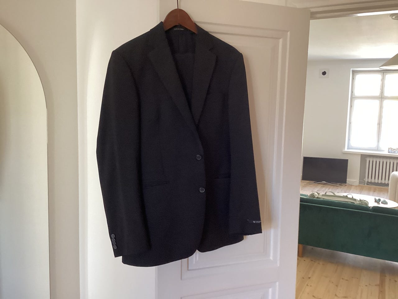 Tiger of Sweden tumma puku (vähän käytetty) | Tori