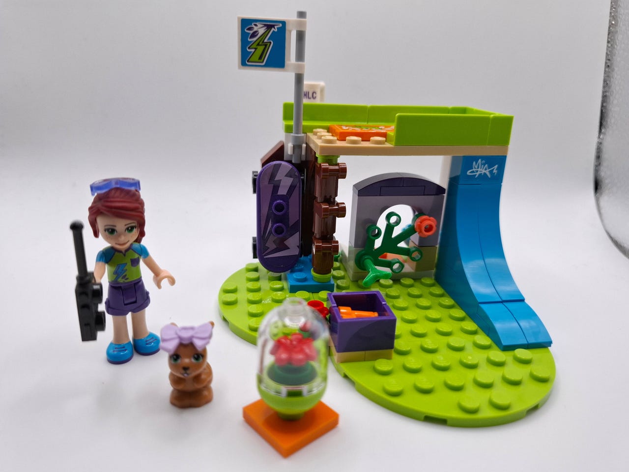 Lego Friends 41327 Mia's bedroom | Tori