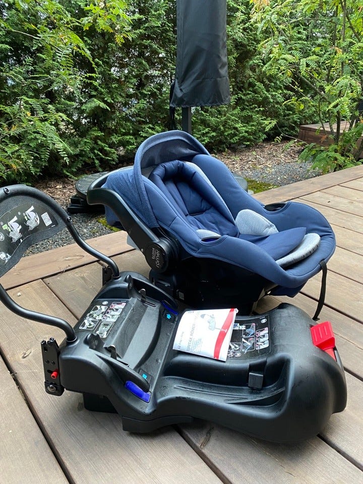 BRITAX RÖMER PRIMO -turvakaukalo + telakka | Tori