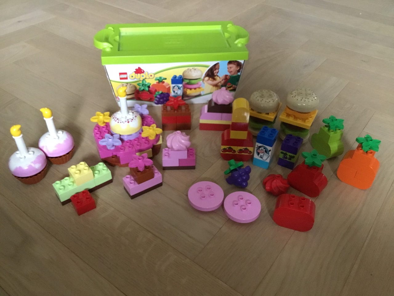 Lego Duplo Luova piknik ja luovat kakut | Tori