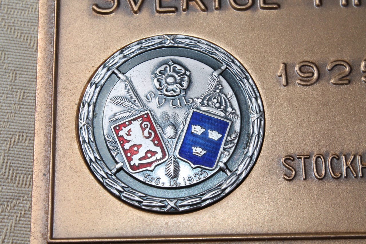 SVUL Kulta ja Hopea Oy Suomi / Ruotsi maaottelu mitali laatta 1975 ...