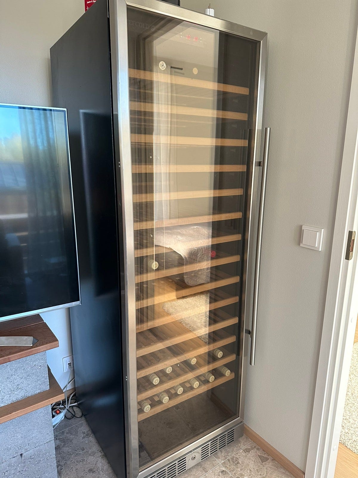 Tefcold viinikaappi | Tori