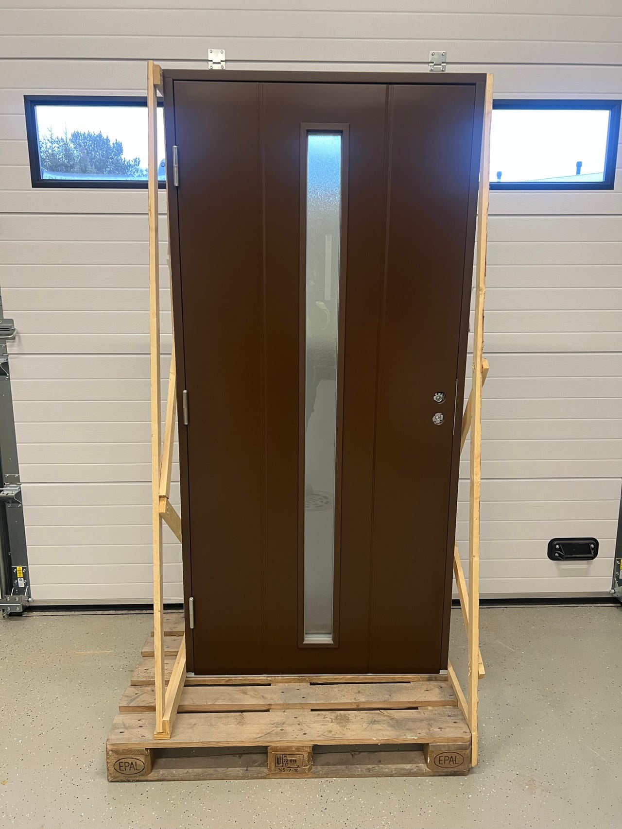 Ulko-ovi 10x21 vasen, 131mm karmi tuplatiivisteellä | Tori