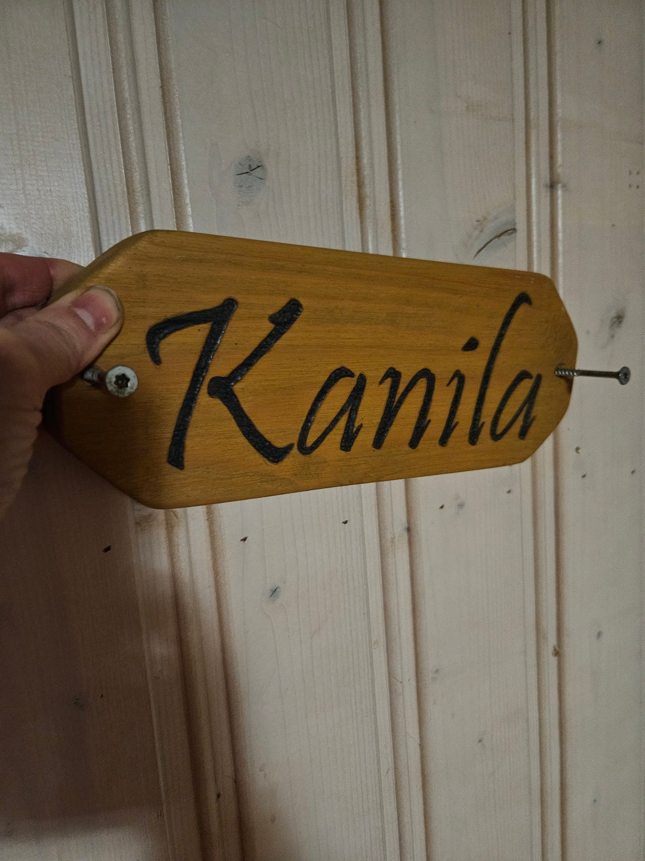 Hieno kanila kyltti | Tori
