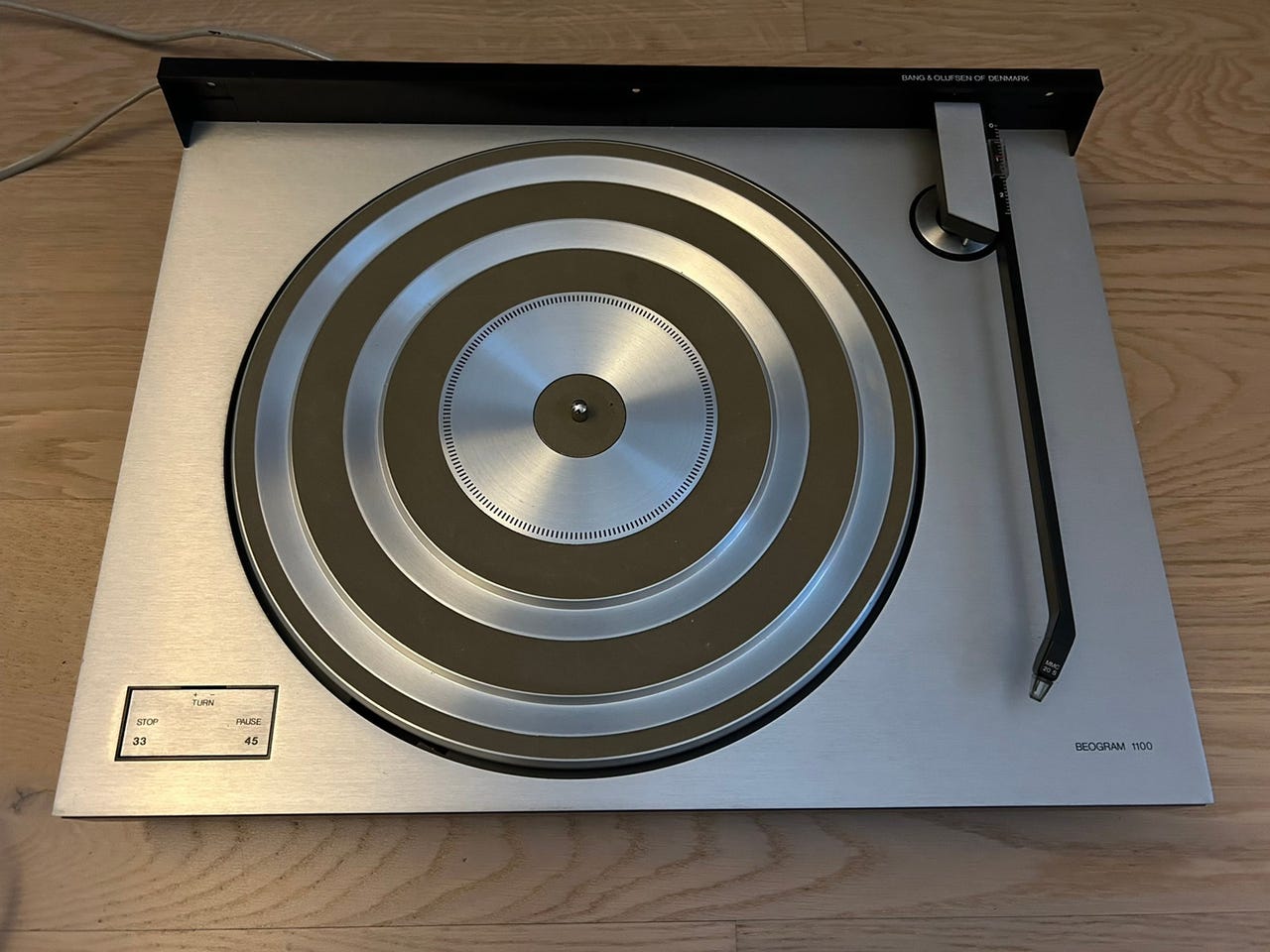 Bang & Olufsen Beogram 1100 -levysoitin plus varaneula | Tori