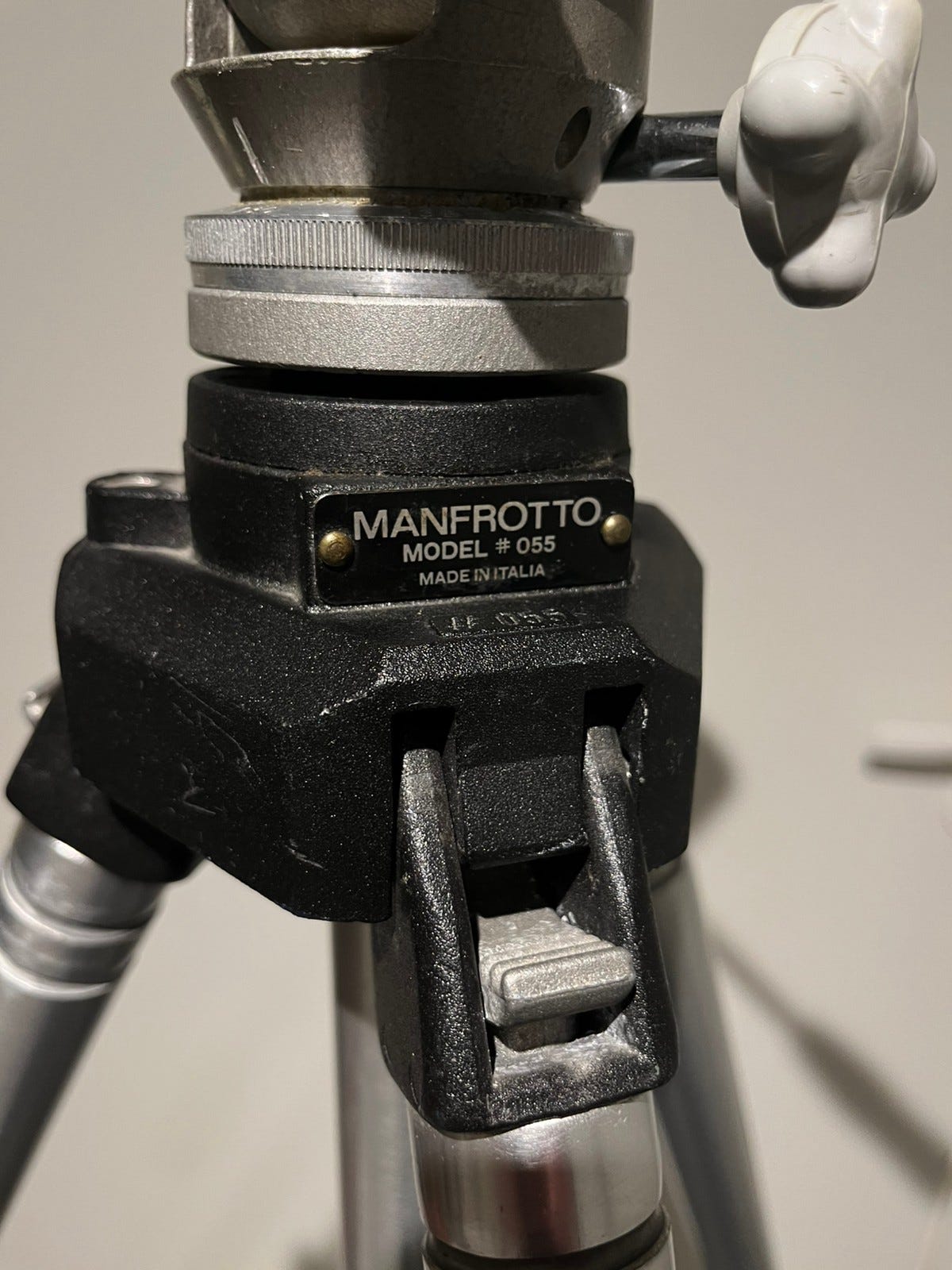 Manfrotto model 055 ammattitason jalusta | Tori
