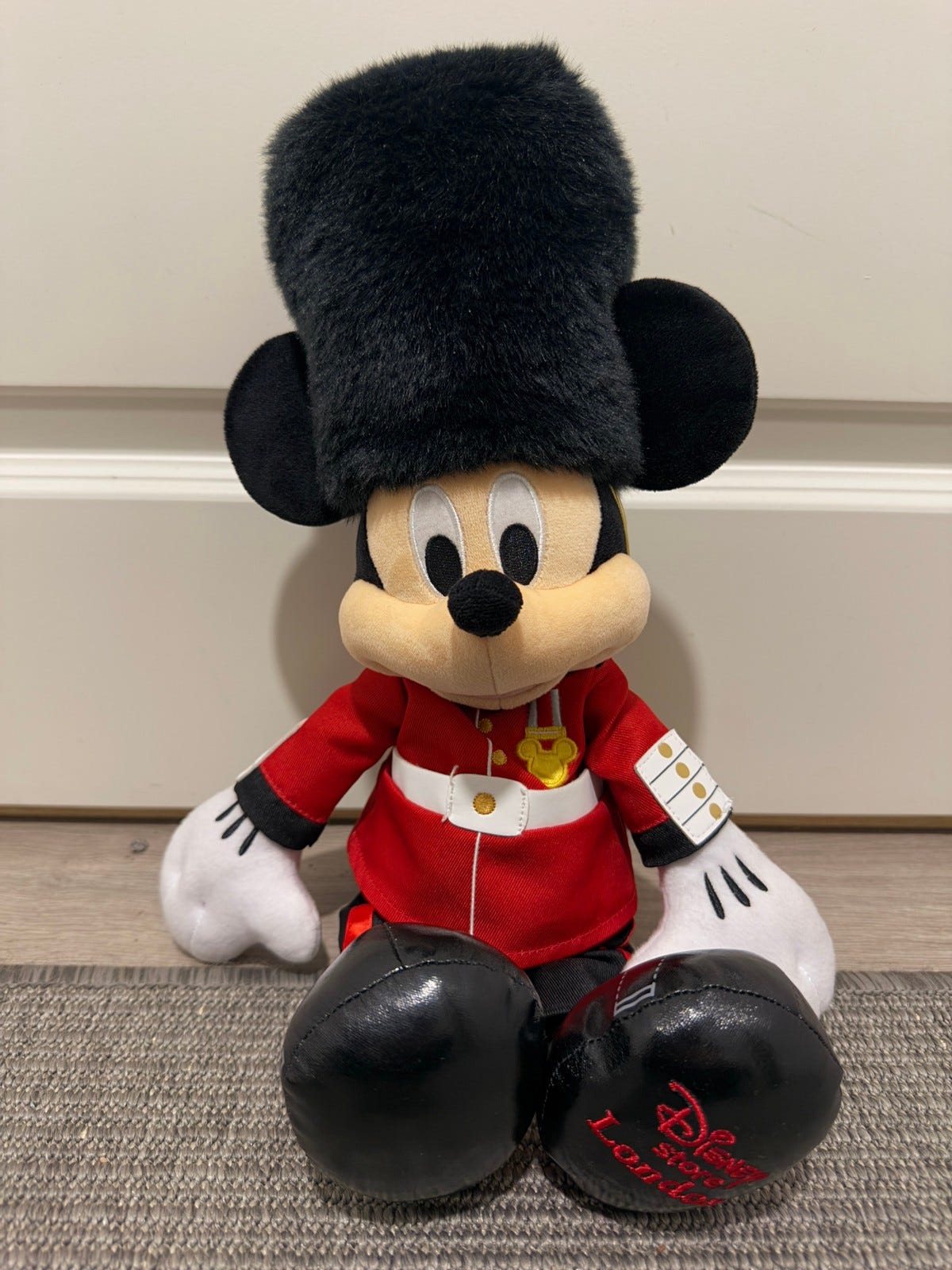 Mikki Hiiri pehmolelu 45cm (Aito Disneyn tuote) | Tori
