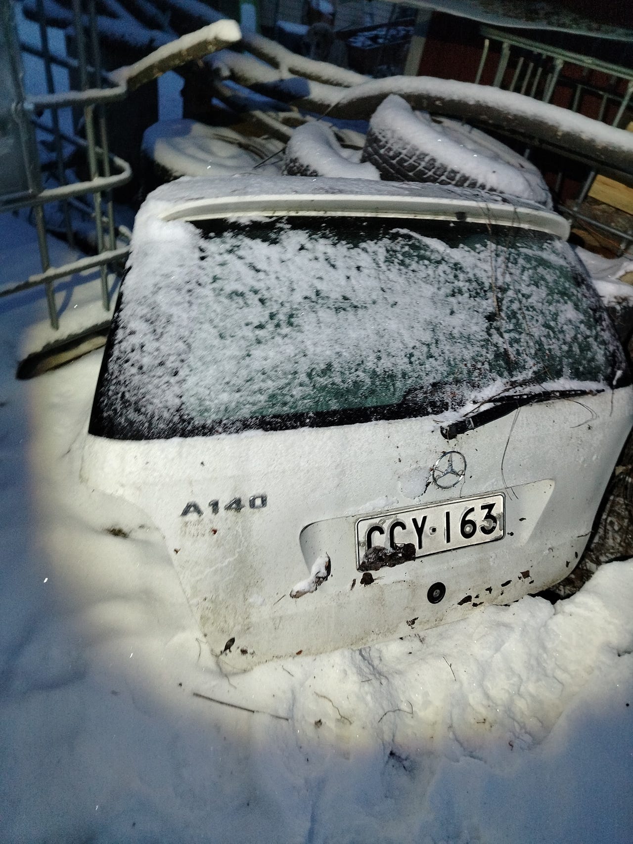 A mersu takaluukku | Tori