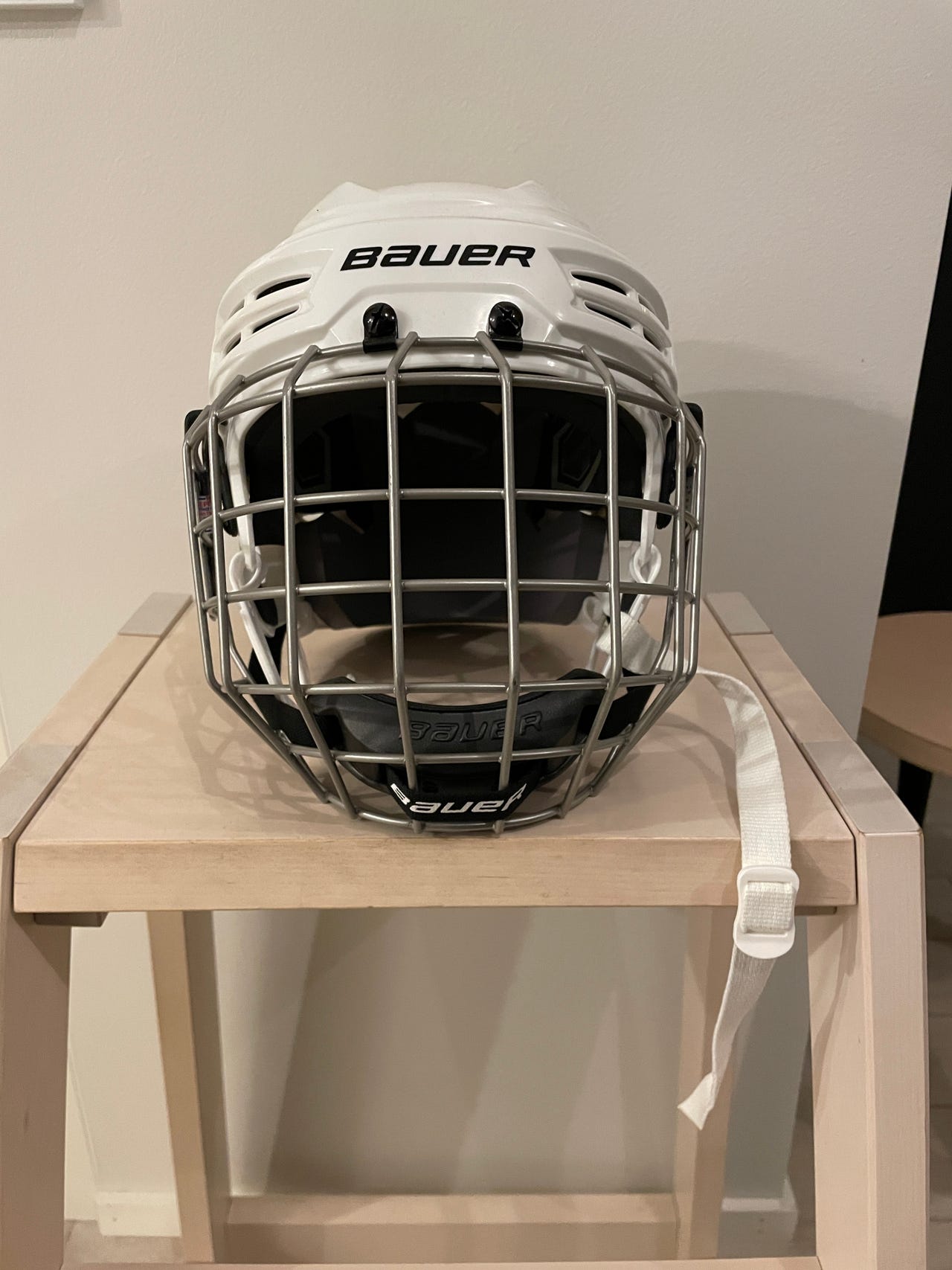 Bauer lasten jääkiekkokypärä | Tori