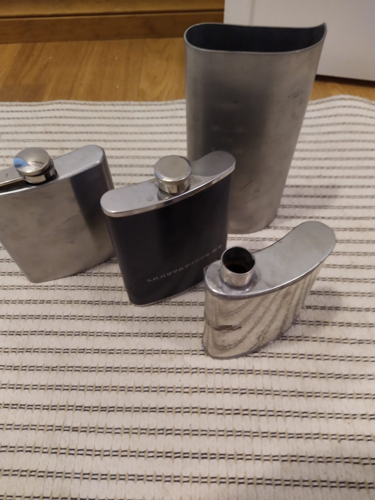 Taskumatti ja tina maljakko 10 e kpl | Tori