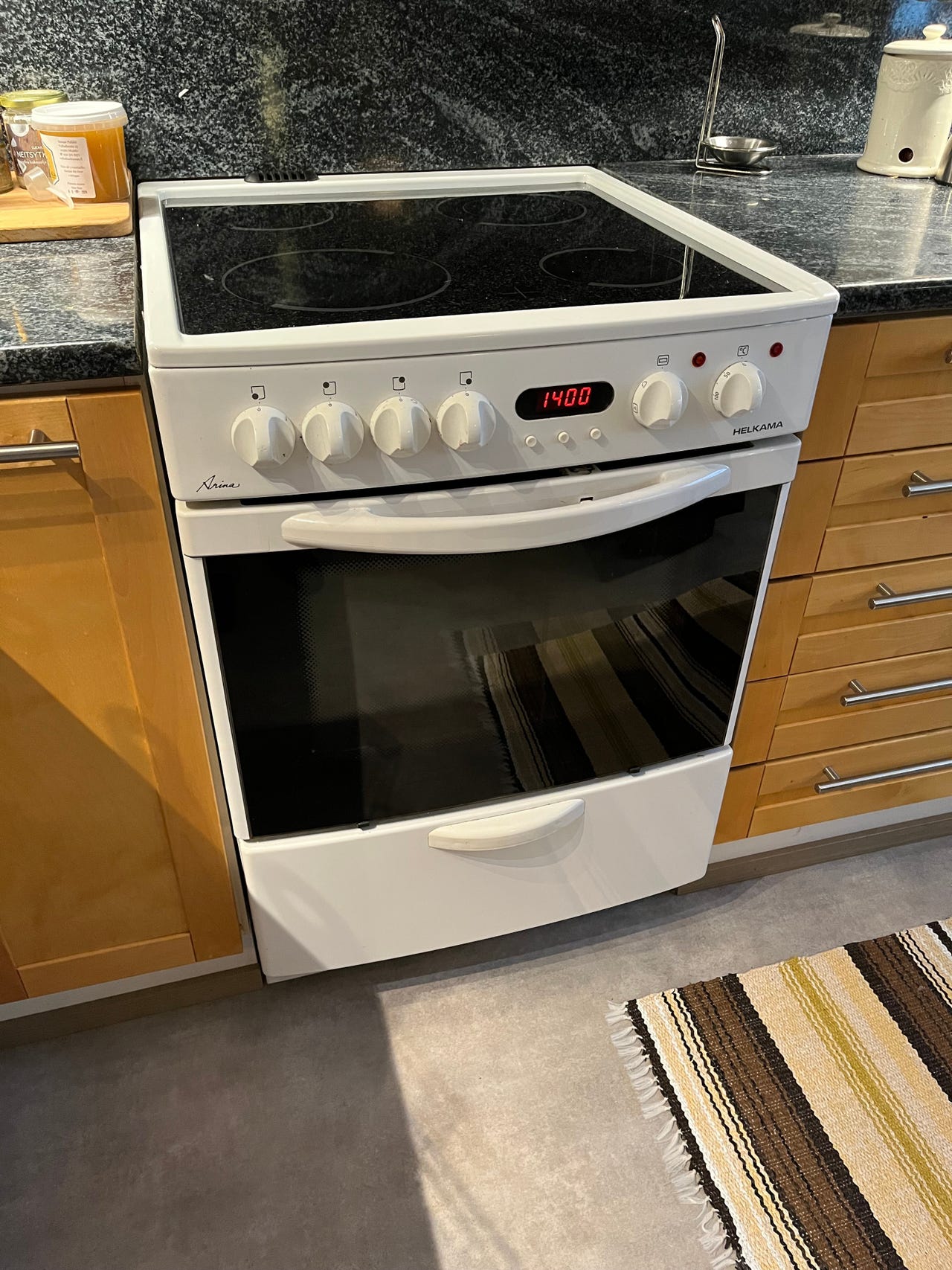 Helkama Arina keraaminen liesi 60cm | Tori