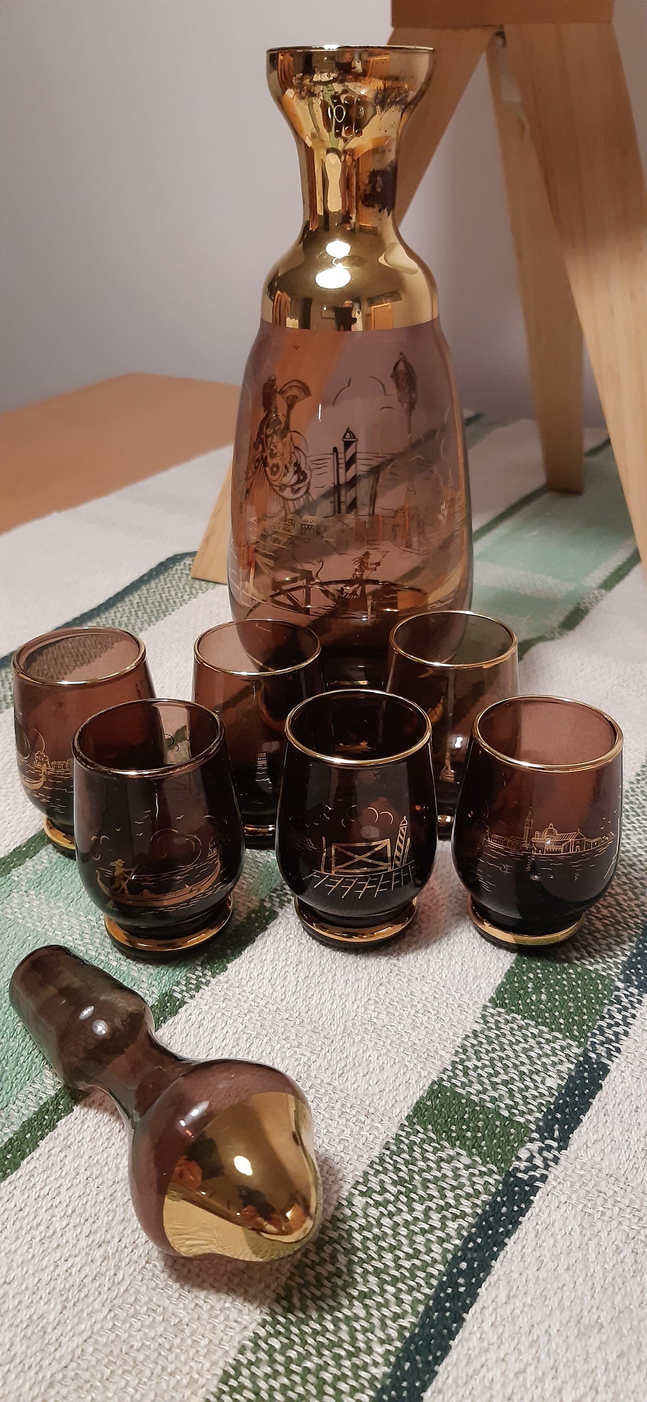 Karaffi kullattu 6 lasia yht. 31€ Joensuu | Tori