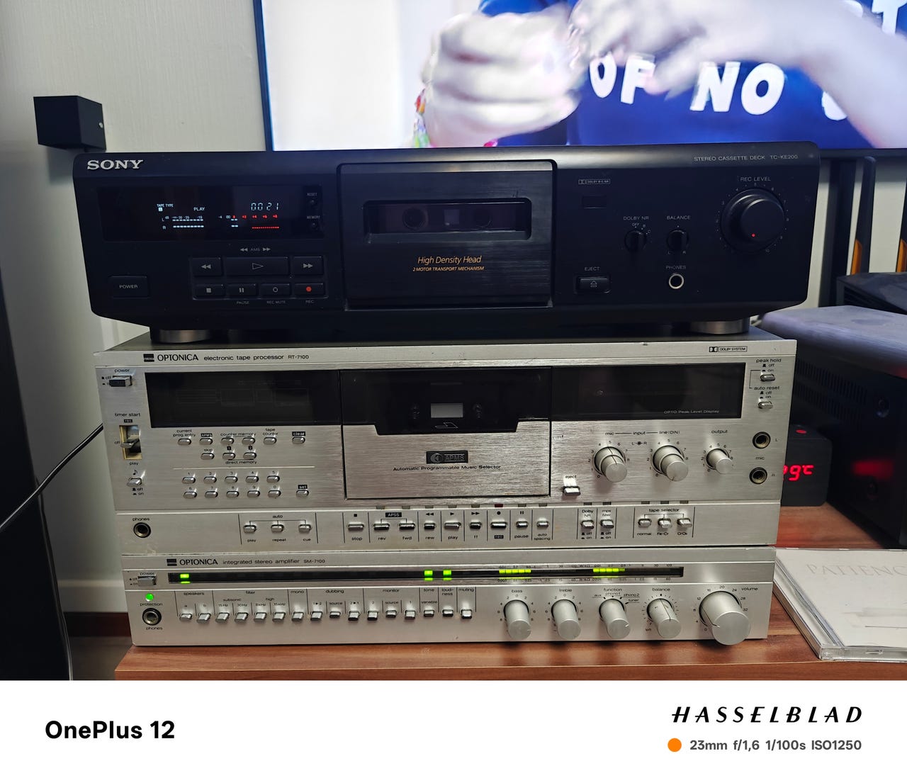 Sony TC-KE200 kasettidekki. | Tori